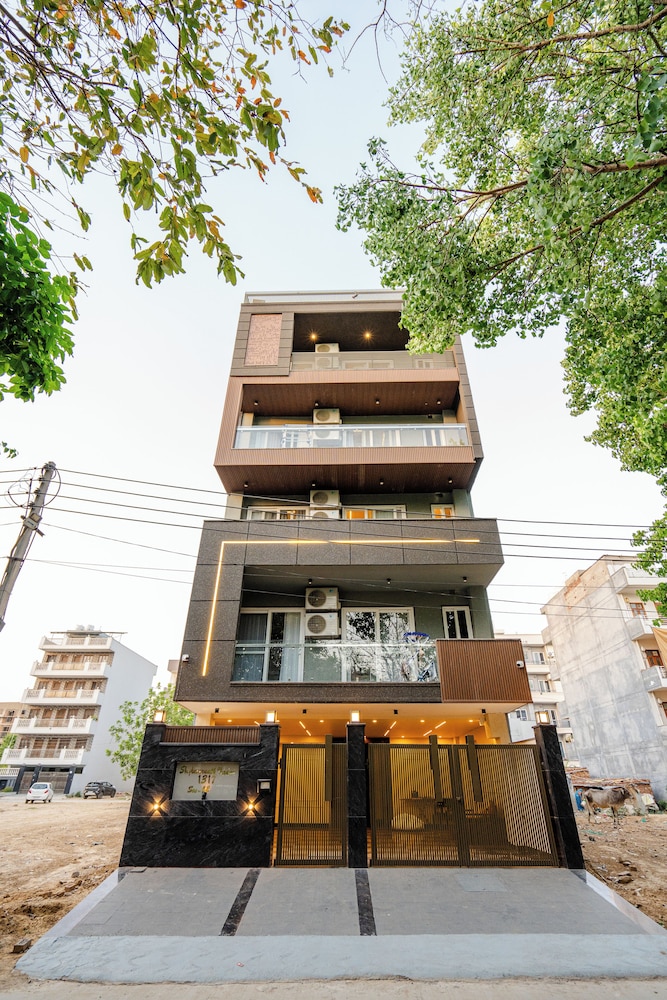 Lime Tree 1bhk Service Apartment Gurgaon - 구르가온