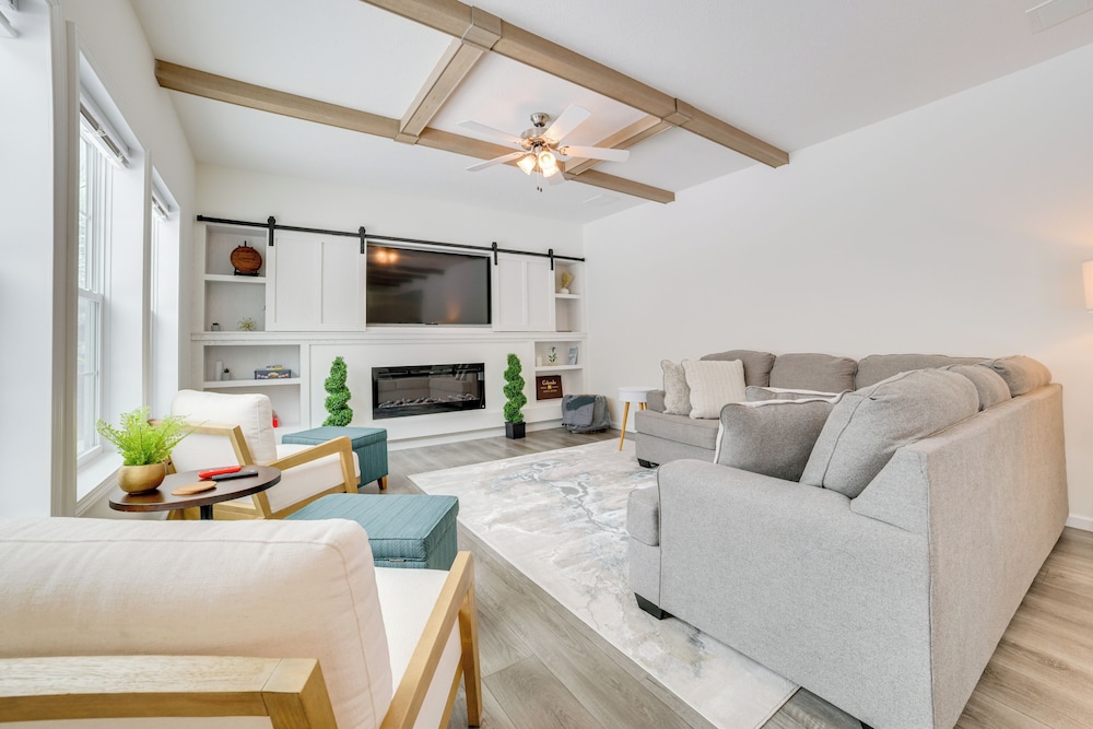 Walk To Beach: Modern Retreat In Presque Isle! - Presque Isle, MI