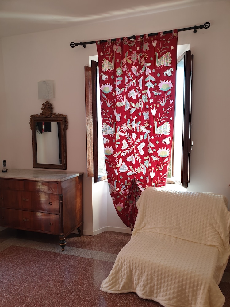 DUETERRE Room & Host - Fornole (TR) Italy - Cleofe - Amelia | Vrbo