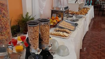 Pequeno-almoço tipo buffet diário incluído