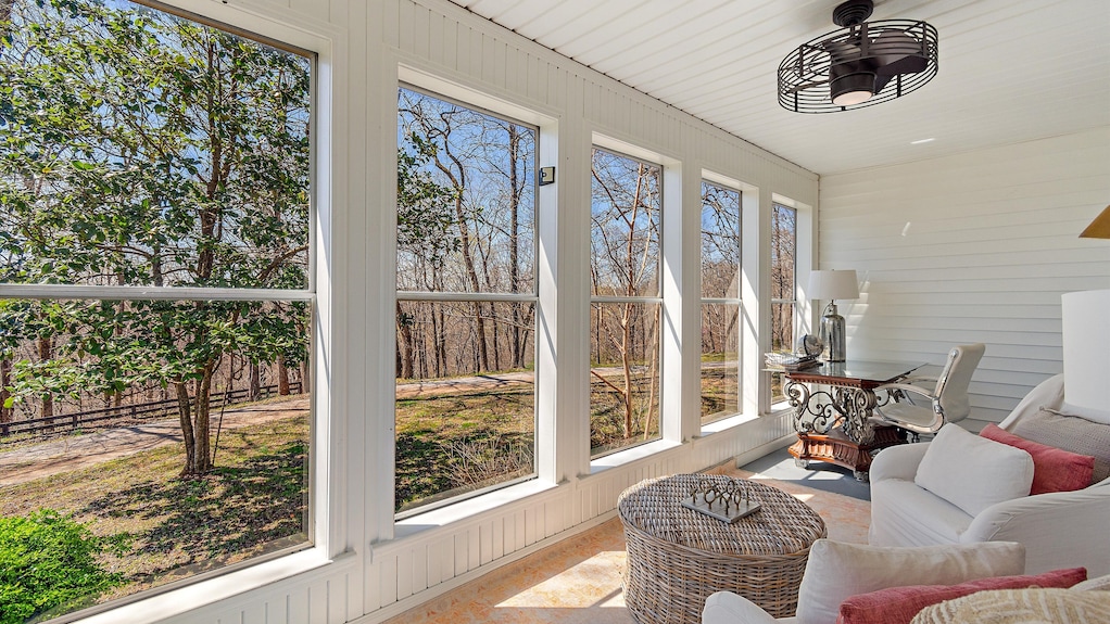 30 Private Acre Country House - Pulaski, TN