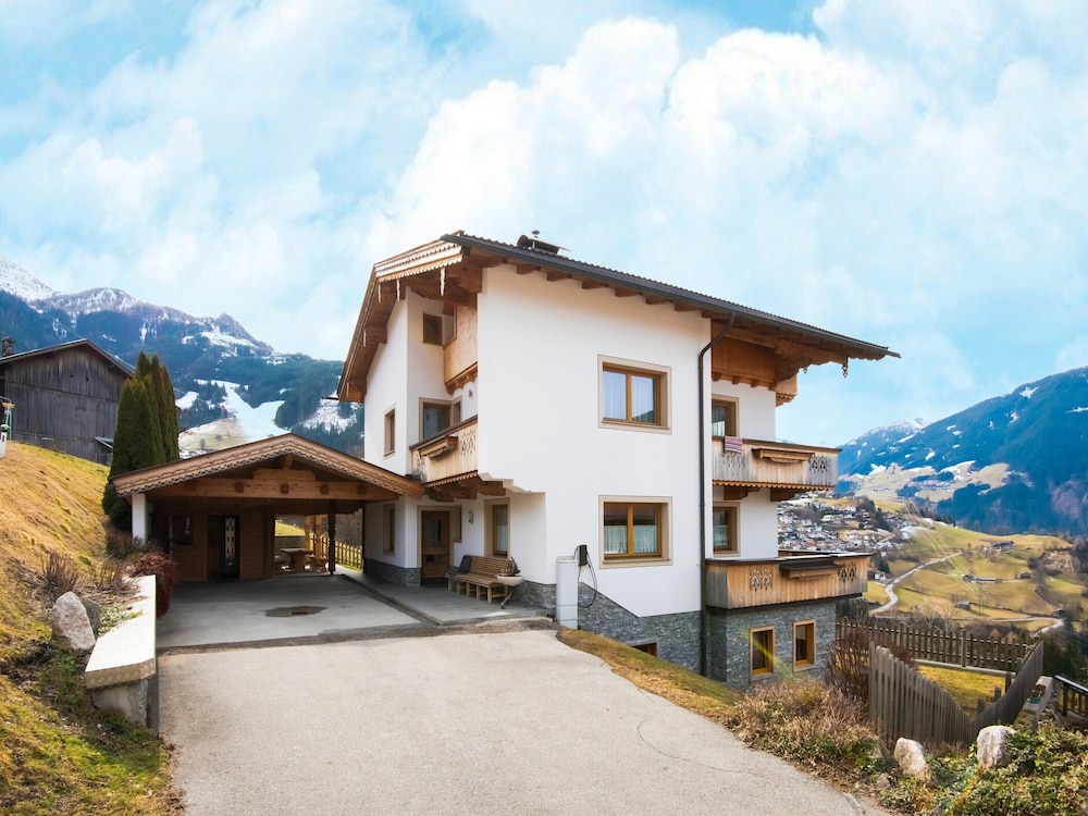 Chalet In Zillertal Near Ski Bus Stop - Tyrol