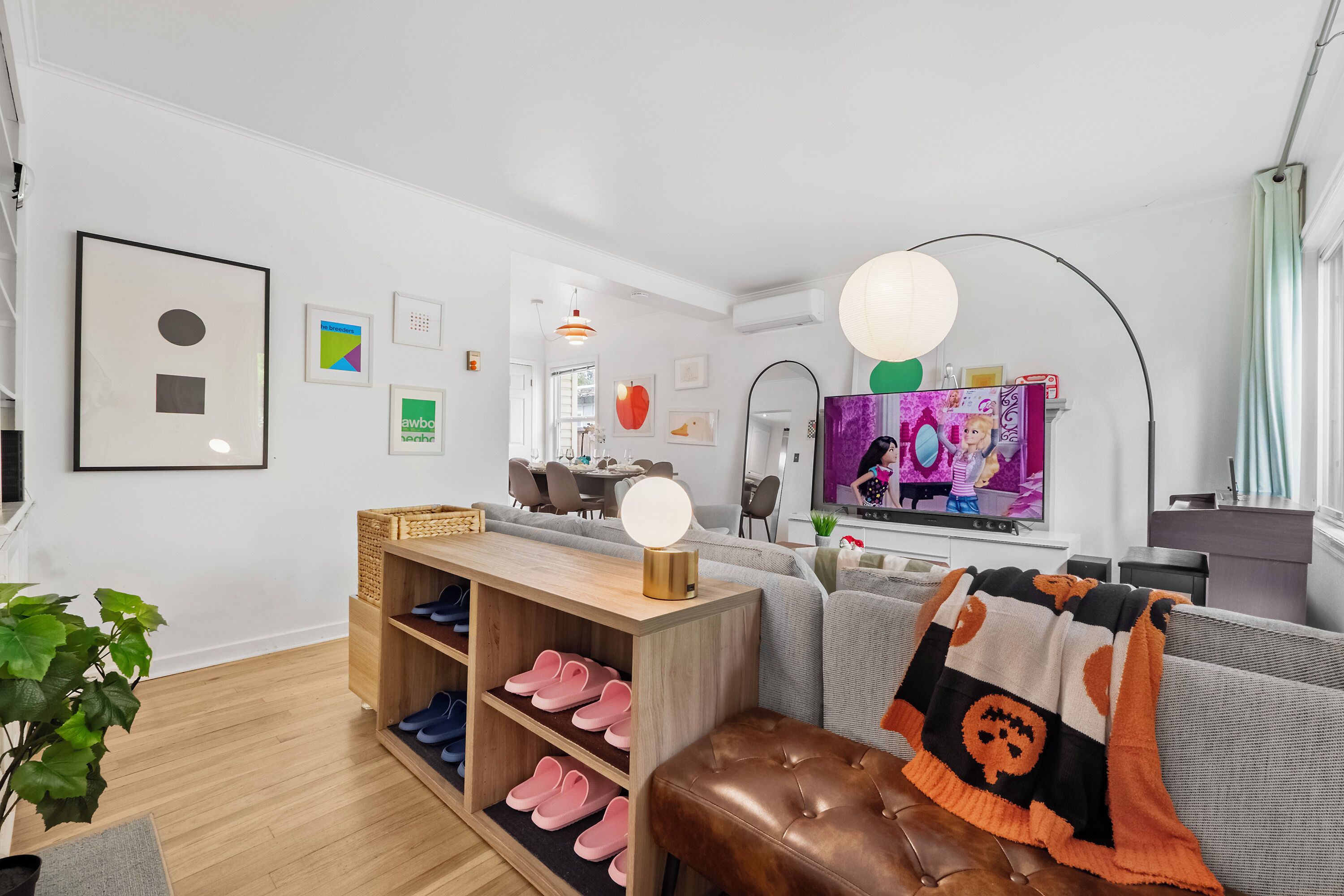 Charming 3-bedroom House With Ac, Wifi In Redwood City - San Carlos, CA