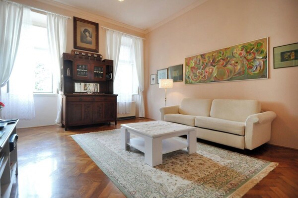 Cozy Apartment In The Heart Of Pula - Pula
