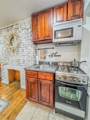 Um frigorífico/congelador grande 