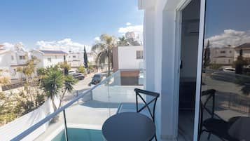 Villa, 2 quartos, piscina privativa, vista para o jardim | Varanda