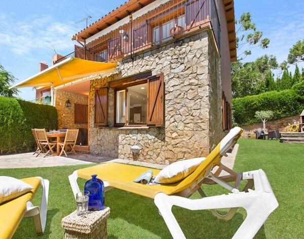 Villa In Spain Near Sandy Beach & Mountain Views - Llafranc
