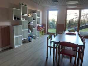 Área de recreio para crianças (coberta)