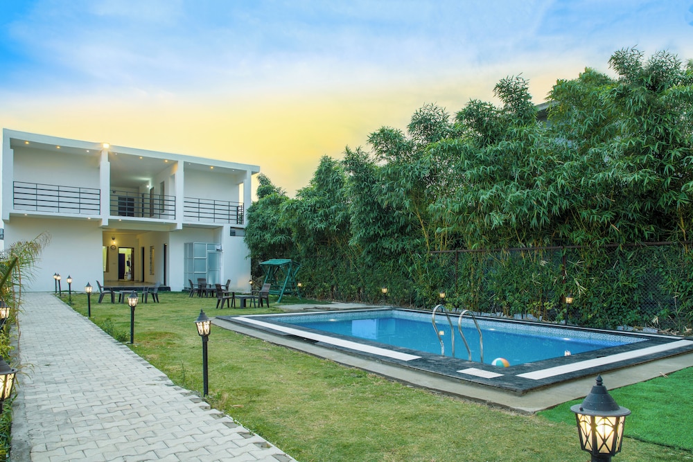 Evencia Group Resort - Jim Corbett National Park