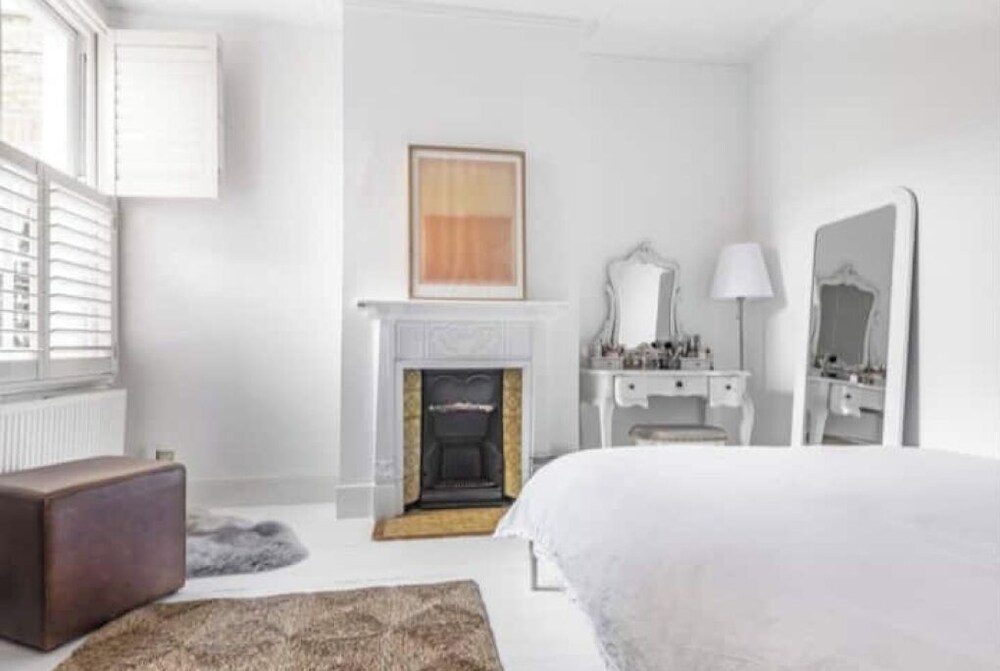 Scandi Style Stunning 2 Bed Garden Flat in Central Balham - 2 mins to ...