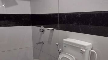 Quarto Twin Standard | Casa de banho
