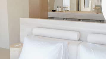 Vila, 2 quartos, piscina particular, vista para o mar | Roupas de cama de algodão egípcio, roupas de cama premium