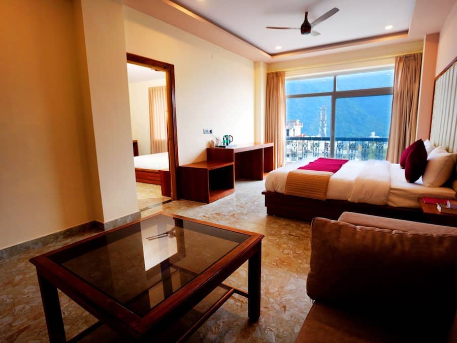 Quarto de Luxo | Secretária, secretária adequada para computadores portáteis