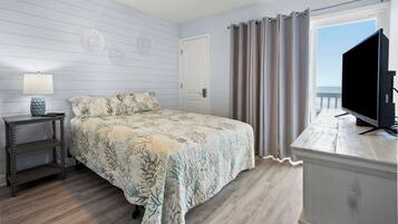 Apartamento em Condomínio Fechado, várias camas, acesso à piscina (RainTree Villas 2F) | 2 quartos, com decoração personalizada, com mobília individualizada