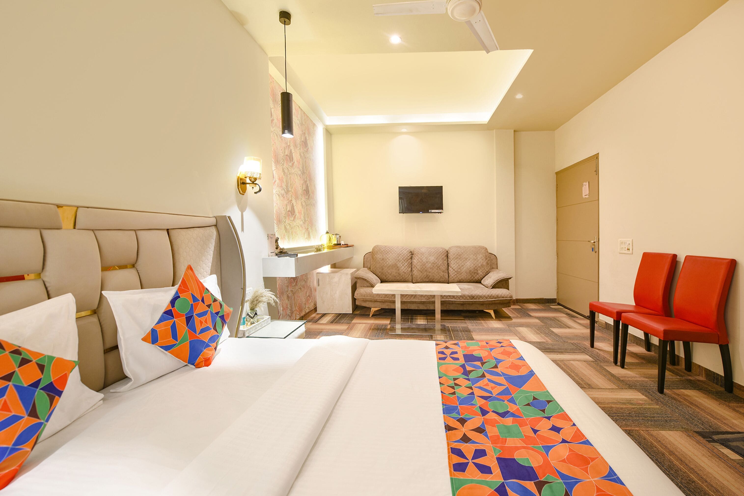 Quarto Premium | Lençóis de algodão egípcio, roupa de alta qualidade, cofre no quarto 