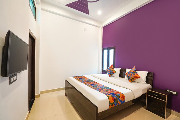 Quarto Deluxe | Lençóis de algodão egípcio, roupa de alta qualidade, cofre no quarto 