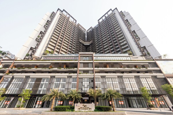 Royal Platinum Condo By Soben Homes - Nom Pen