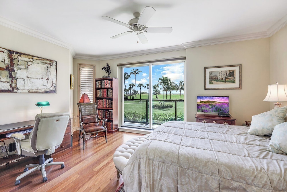 Meridian Club in Park Shore - Naples | Vrbo