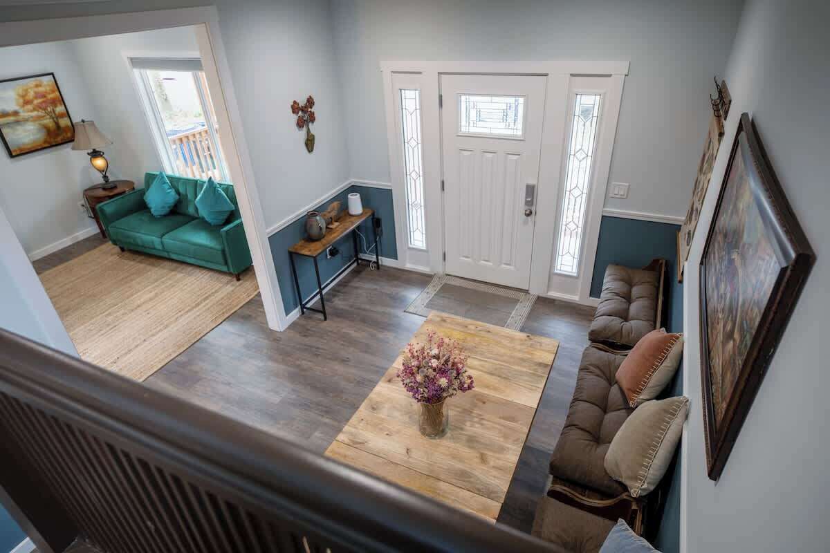 Bright & Airy 4b3b Upper Unit @ Capital Hill - Seattle