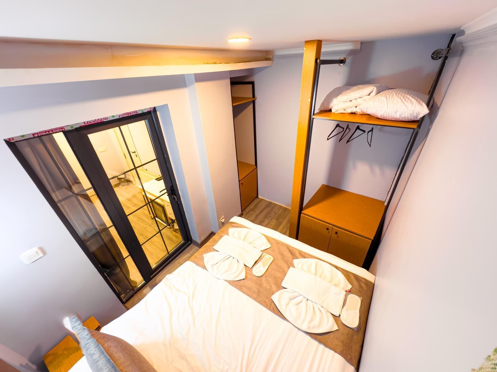 Junior Suit | Lençóis de algodão egípcio, roupa de alta qualidade, secretária 