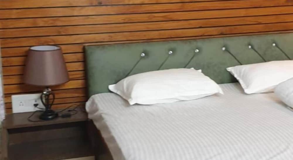 Hotel Pushpanjali - Pithoragarh