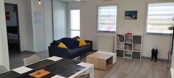 Apartamento, no rés do chão | Sala de estar