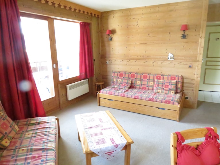 Ski Apartment In La Tania, Great Views, Sauna, Close To Col De Loze Summit - Courchevel
