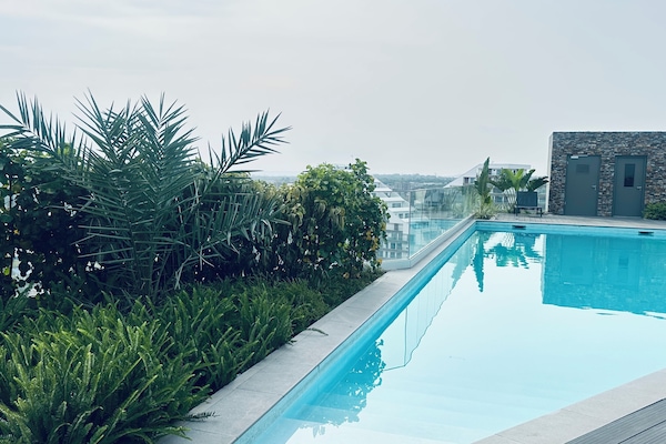 2 piscinas interiores, 2 piscinas exteriores