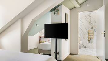 Suite Panorâmica, casa de banho anexa, Vista para a cidade | Wi-fi grátis