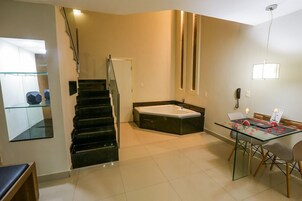 Suite Deluxe | 1 quarto, Wi-fi grátis 