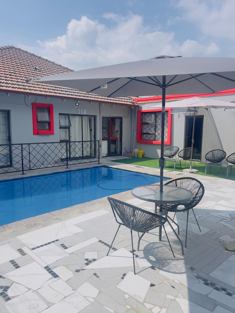 Dj Guest Lodge Norwood - Johannesburg