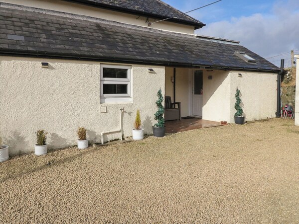 Cuillin View Apartment - Skye