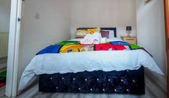 Quarto Duplo Comfort, vista para o porto | Secretária adequada para computadores portáteis, Wi-fi grátis 