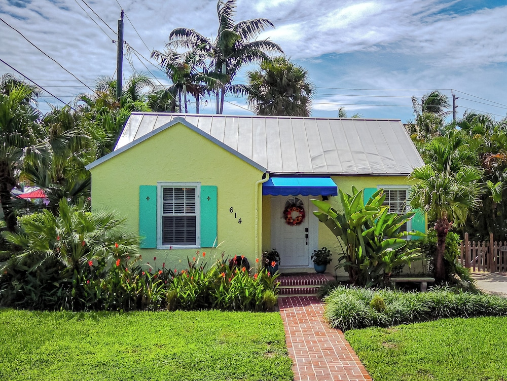 Key West Cottage - West Palm Beach, FL