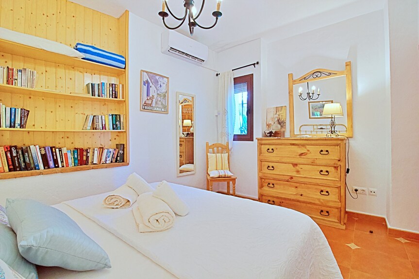 Discover Andalusian Charm In A Picturesque Villa - Frigiliana