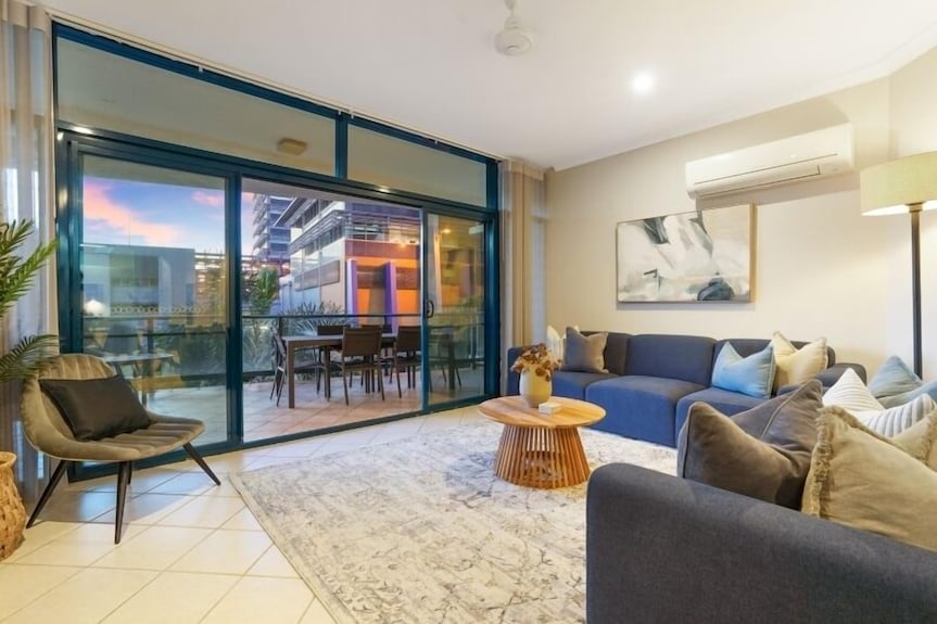 Convenient Cbd Location, Pool/gym + Walk To Shops - Darwin