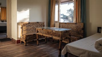 Quarto casal básico | Wi-Fi de cortesia