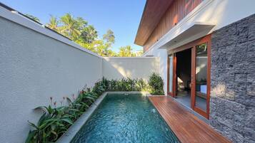 One Bedroom Villa with Free Daily Afternoon Tea | 1 quarto, minibar, cofre no quarto, secretária
