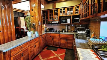 Dormitório Partilhado, 1 quarto, varanda | Interior