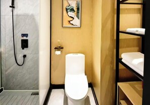 Quarto duplo clássico, vista para a cidade | Wi-Fi de cortesia