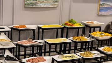Pequeno-almoço tipo buffet diário incluído