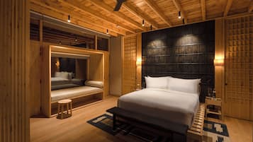 1 quarto, roupa de alta qualidade, secretária