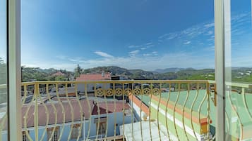 Quarto triplo básico | Wi-Fi de cortesia