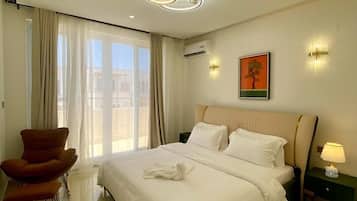 3 quartos, quartos insonorizados, Wi-fi grátis, roupa de cama fornecida