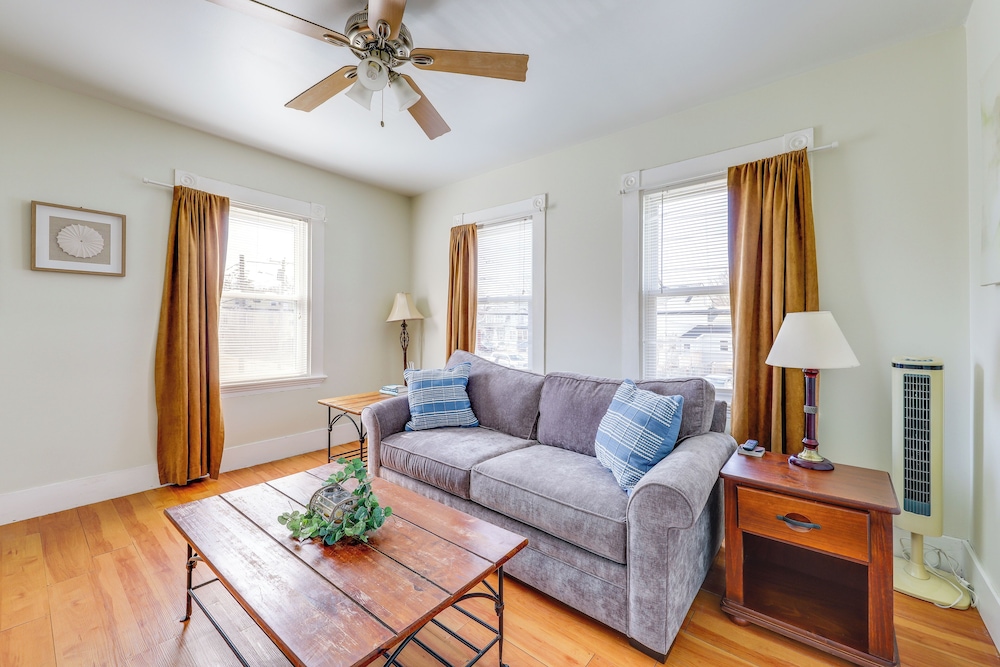 1/2 Mi To Pier: Wfh-friendly Apt In Maine! - Carousel, Old Orchard Beach