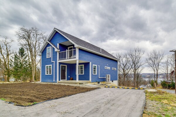 Seneca Lake Wine Trail Studio W/ Water View! - Dundee, NY