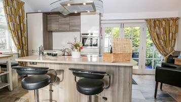 Talheres/pratos/utensílios de cozinha