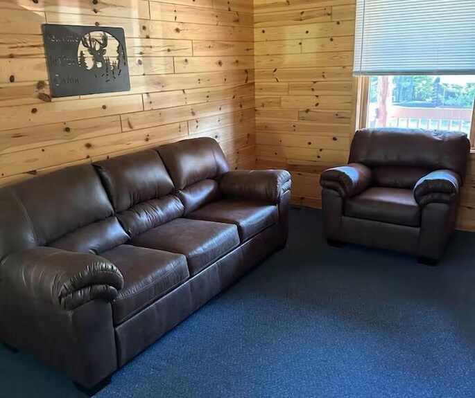 Cabin 2378 - Scenic Log Cabin Within Private Resort - Michigan