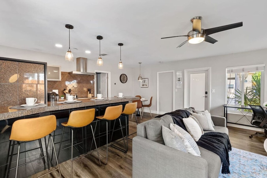 Pet-friendly 1br | Full Kitchen | Fenced Yard - Fort Lauderdale