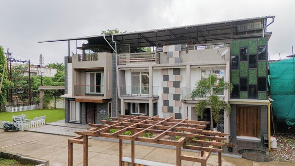 Alaya Stays 3-bhk With Pool Near Khandala Hills - Imperial Serenia - Lonavla